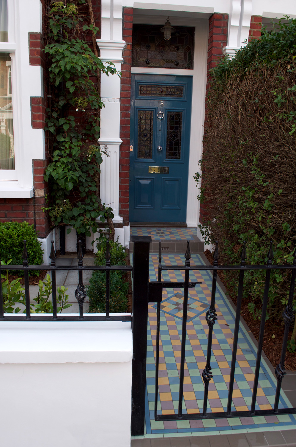 Landscape design for small gardens, by professional landscapers Landspace.