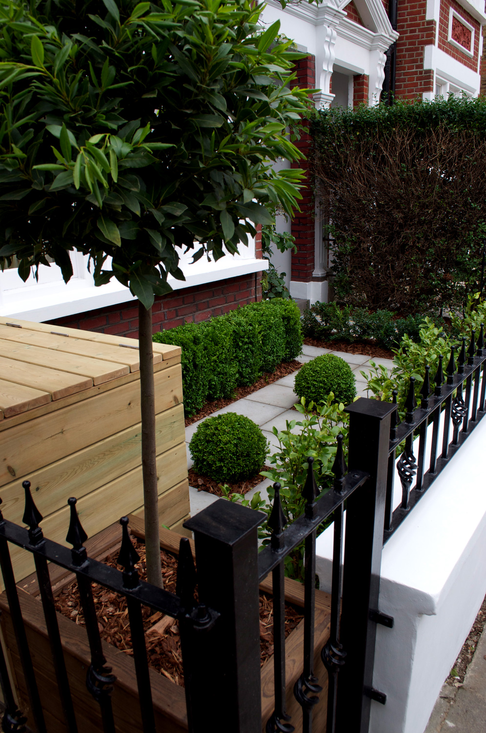 Landscape design for small gardens, by professional landscapers Landspace.