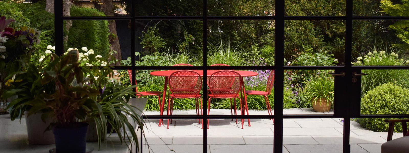 Contemporary terraced garden design in Bromley, Kent, BR2.
